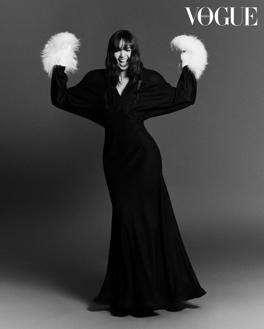 #時尚 LISA登上韓國《VOGUE》10月刊封面 - BLACKPINK板 | Dcard