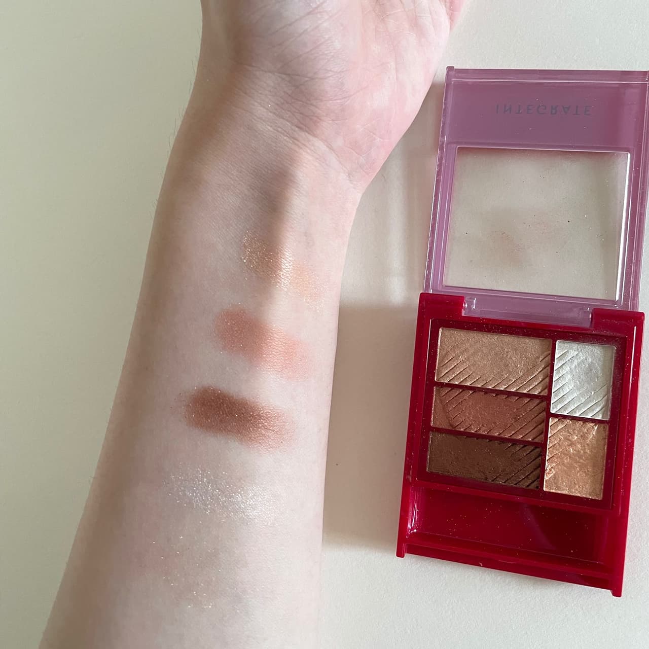 #分享 用彩妝新手時期買的眼影盤重新畫眼妝 INTEGRATE BR703（大家買的第一盤眼影是什麼🤩 ） - 美妝板 | Dcard