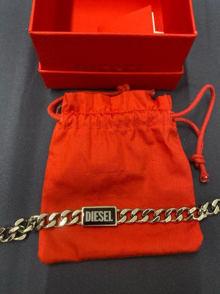 #我要賣 Diesel手鍊 - 二手交易板 | Dcard