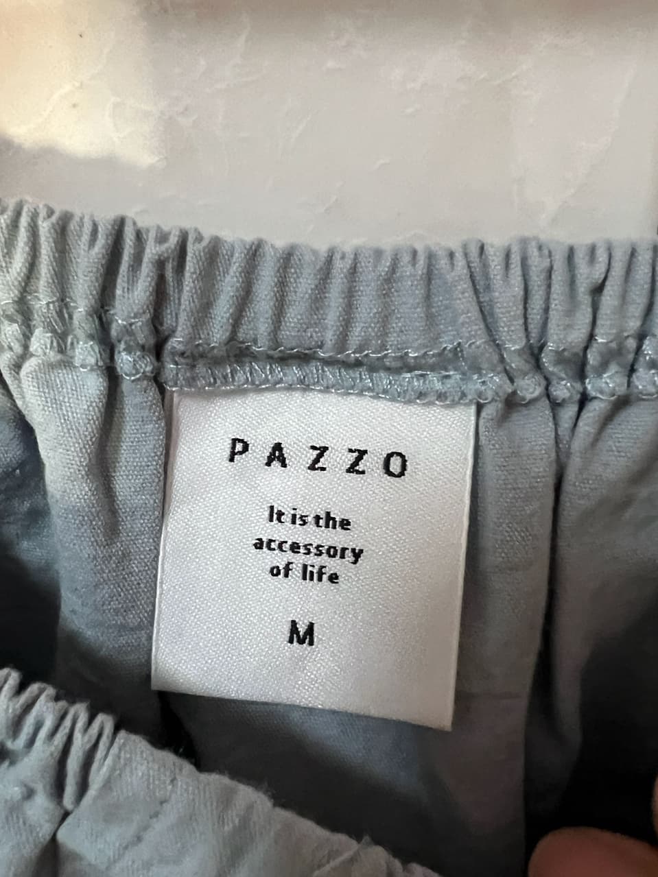 #已贈出 Pazzo全新衣服 - 贈物板 | Dcard