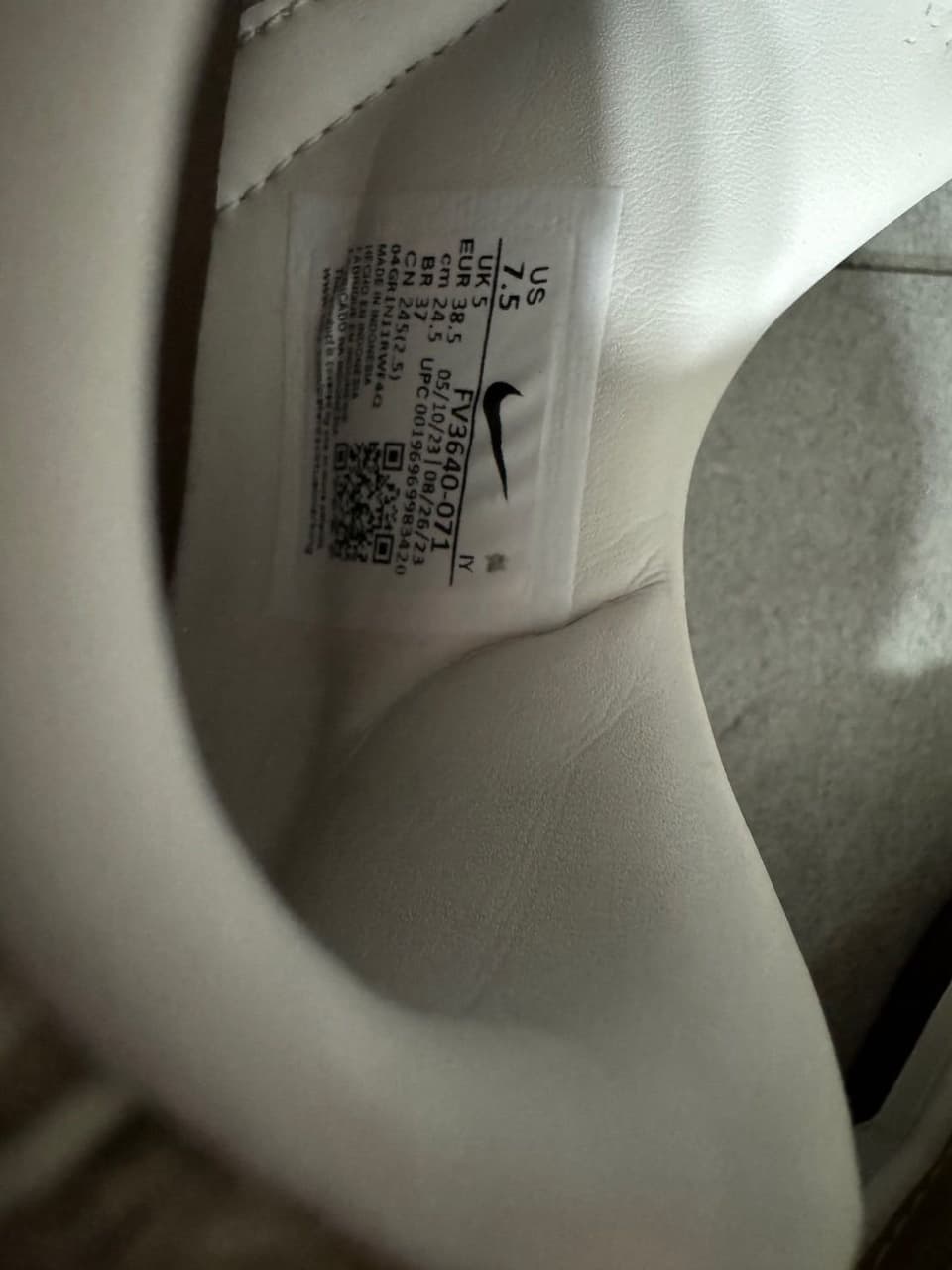 #我要賣 Nike Dunk Low Disrupt 2 - 二手交易板 | Dcard