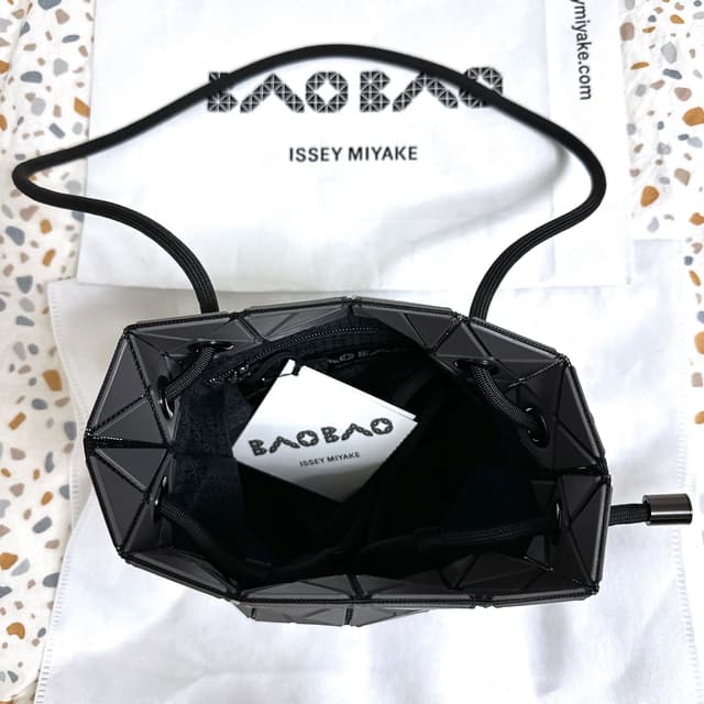 #開箱 三宅一生 霧面灰水桶 BAO BAO分享 - 精品板 | Dcard