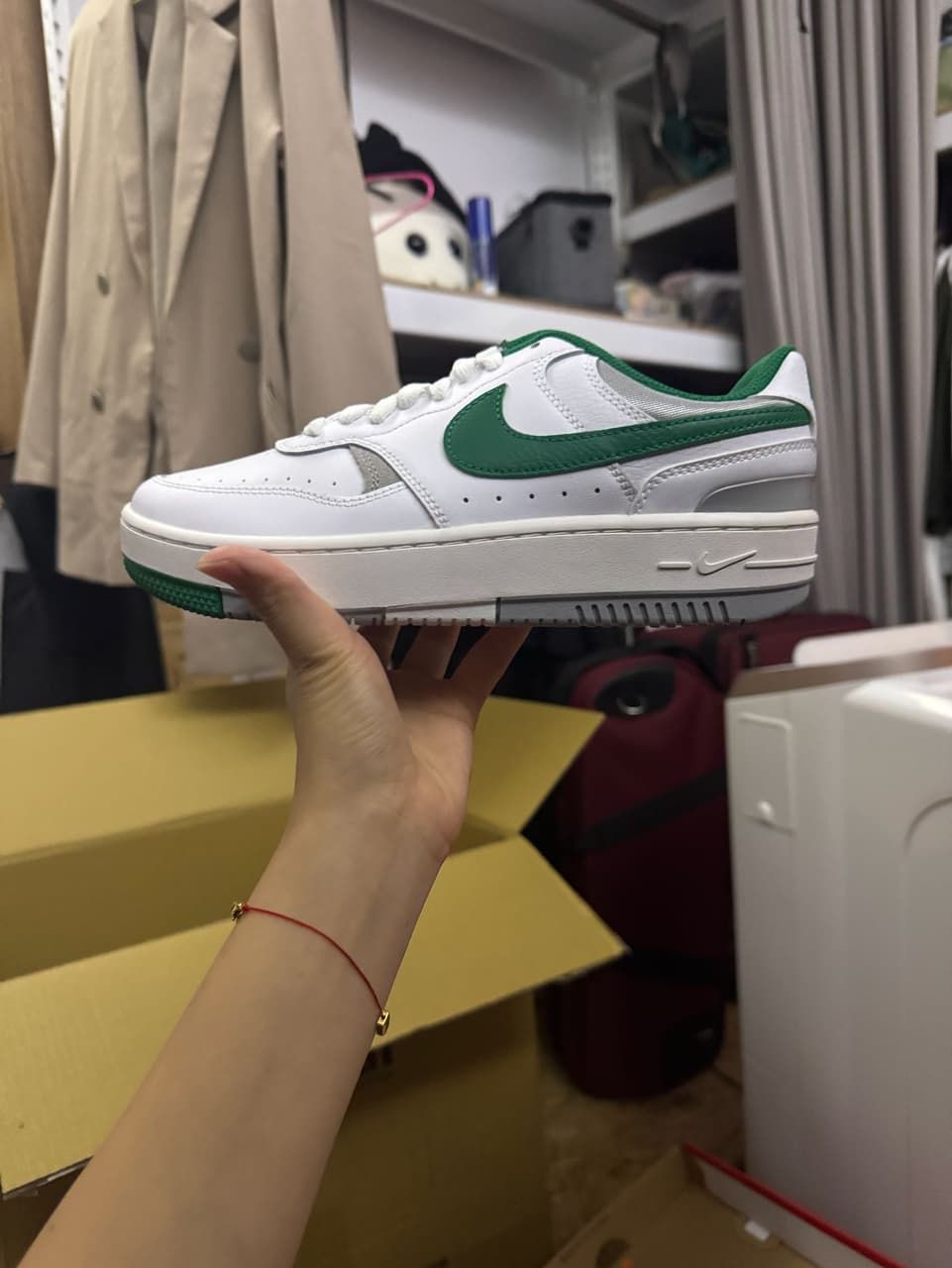 #我要賣 NIKE 球鞋（ 滑板鞋 SB Check CNVS GS 、Court Legacy Next Nature 、WMNS NIKE ...