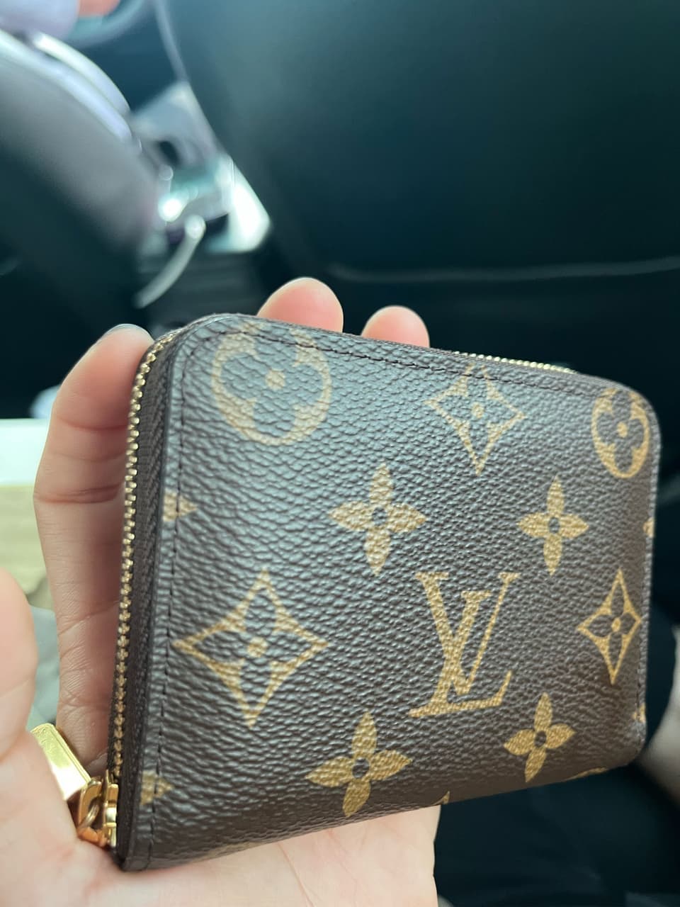 #我要賣 #我要賣LV零錢包 - 二手交易板 | Dcard