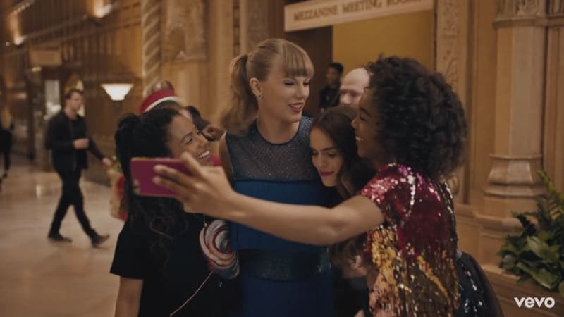 Taylor Swift - Delicate MV分析 - 追星板 | Dcard