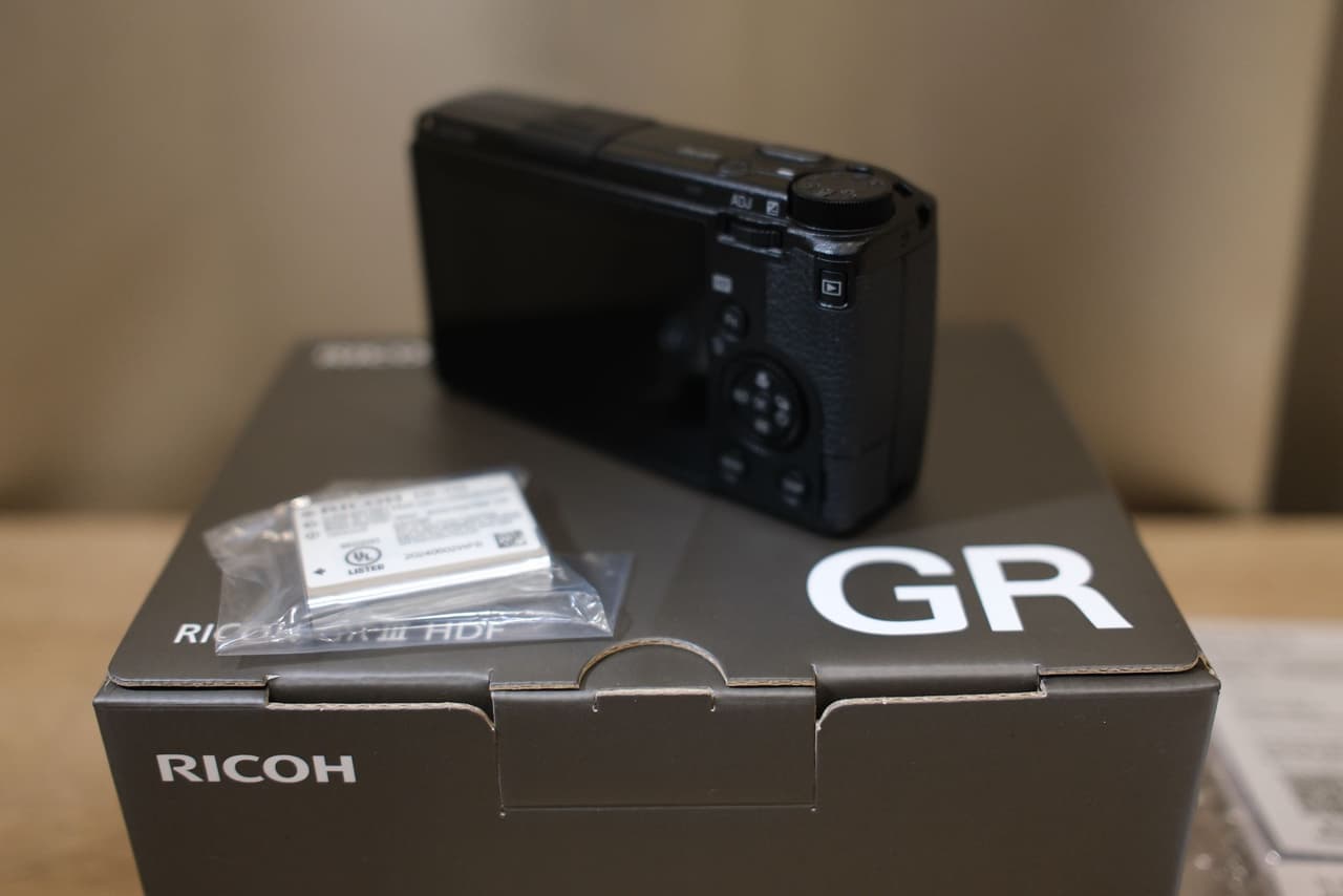 #我要賣 （已售出）全新GR3 HDF - 二手交易板 | Dcard