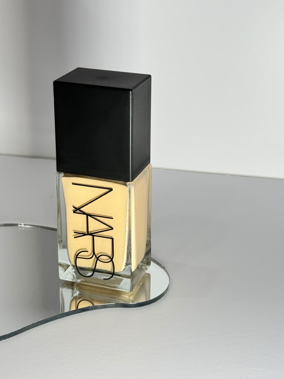 #分享 除了水光肌還不夠！我要打造膠原蛋白水光妝feat. NARS - 美妝板 | Dcard