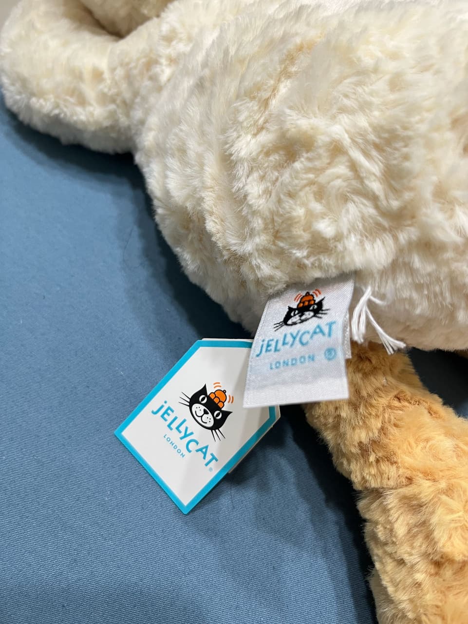 #我要賣 Jellycat Tumblie Duck 趴趴鴨 - 二手交易板 | Dcard