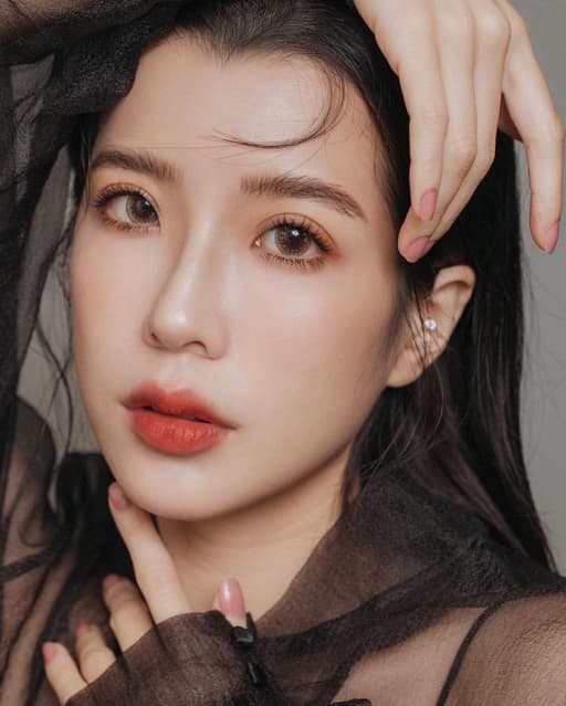 #分享 KOL 的真實人生！ ft.Alice 愛麗絲 @aliceeecccc - 電扶梯走左邊 Jacky (@podcast.lse.j) | Dcard