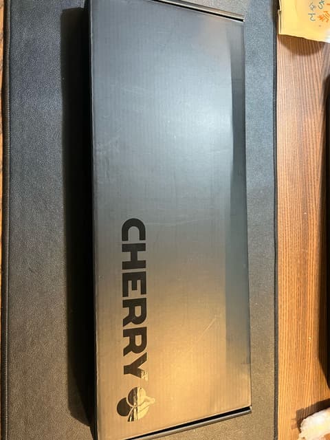#我要賣 近全新CHERRY MX3.0 白 青軸 - 二手交易板 | Dcard