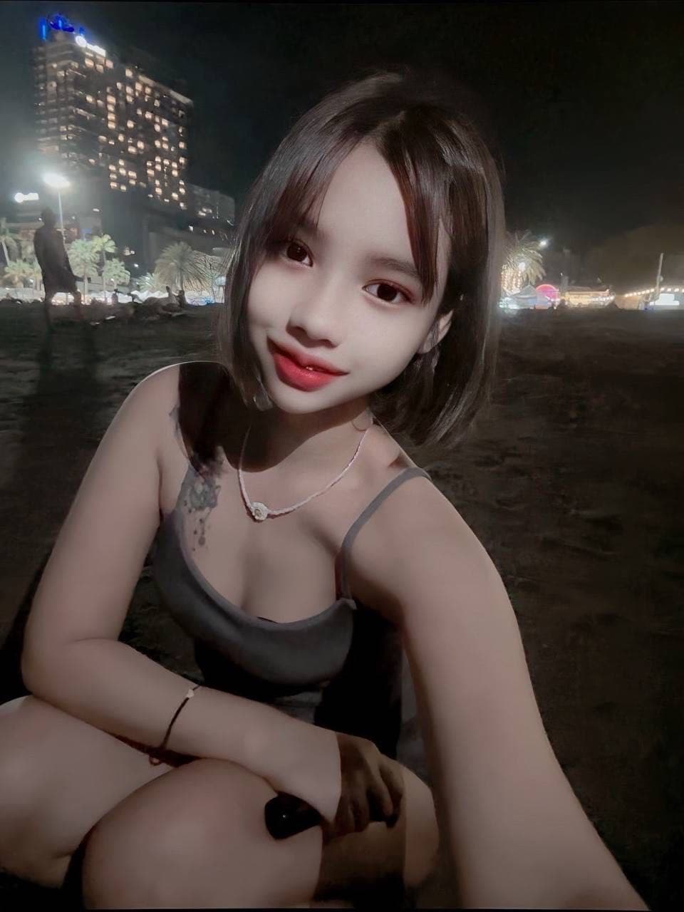 夜遊大台北 2004年幼齒妹 - 西斯板 | Dcard