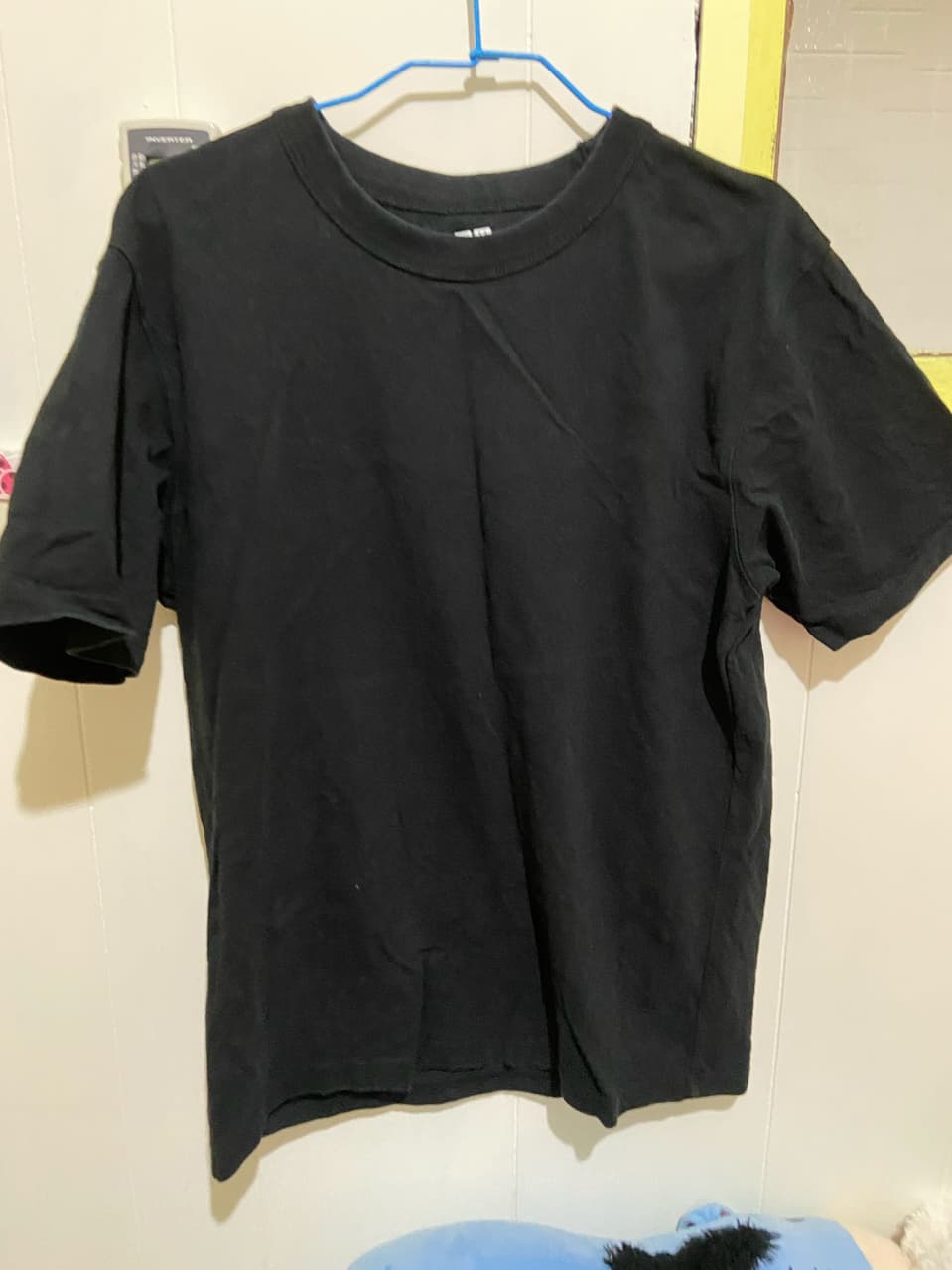 #贈送 已贈出 贈送 uniqlo上衣和lativ外套 - 贈物板 | Dcard