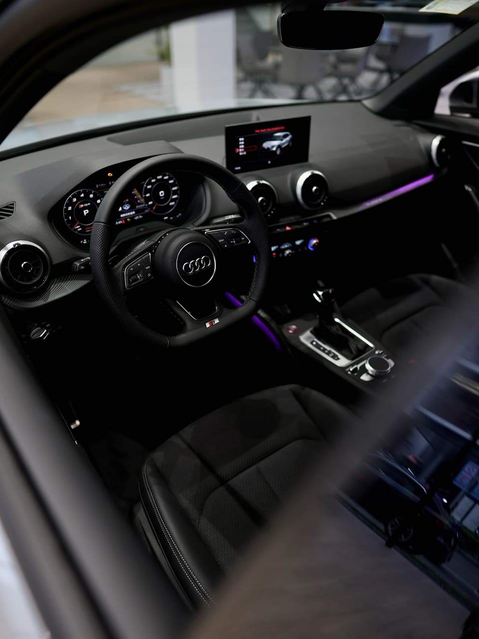 年輕人首選！ 性能小鋼炮 CUV —— Audi SQ2｜實車分享 - 汽車板 | Dcard