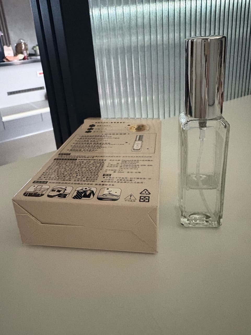 七月贈物-專櫃洗髮精、妝前乳、綠寶瓶精華+精華露、白泥、香水等 - yy (@y93) | Dcard