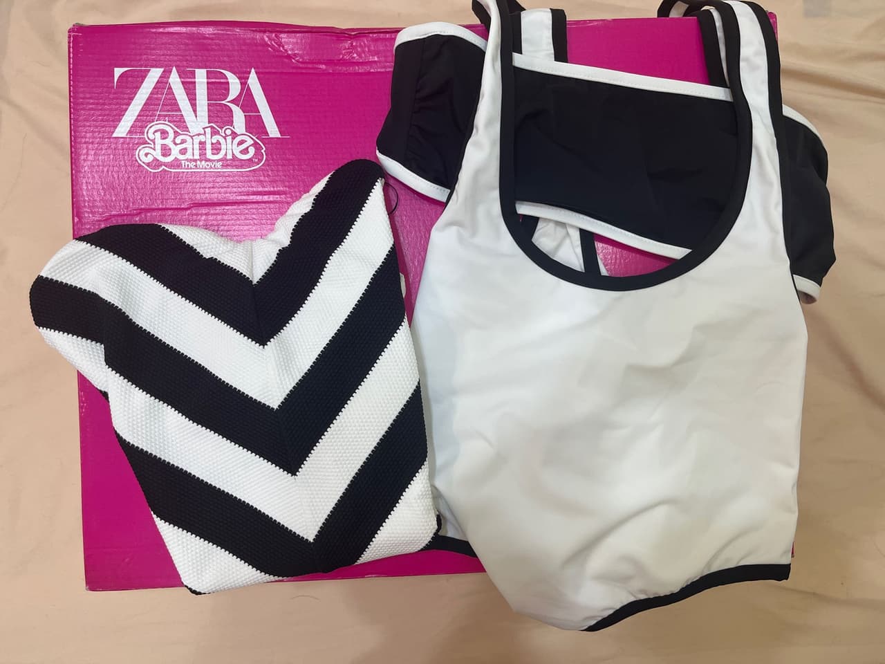 試穿ZARA X Barbie聯名泳裝👙 - 穿搭板 | Dcard