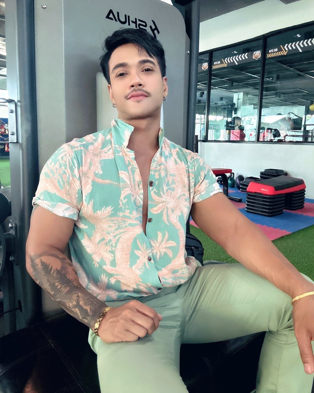 #影片分享 男優圖鑑part35 Waruj Chooaid - 男同志西斯板 | Dcard