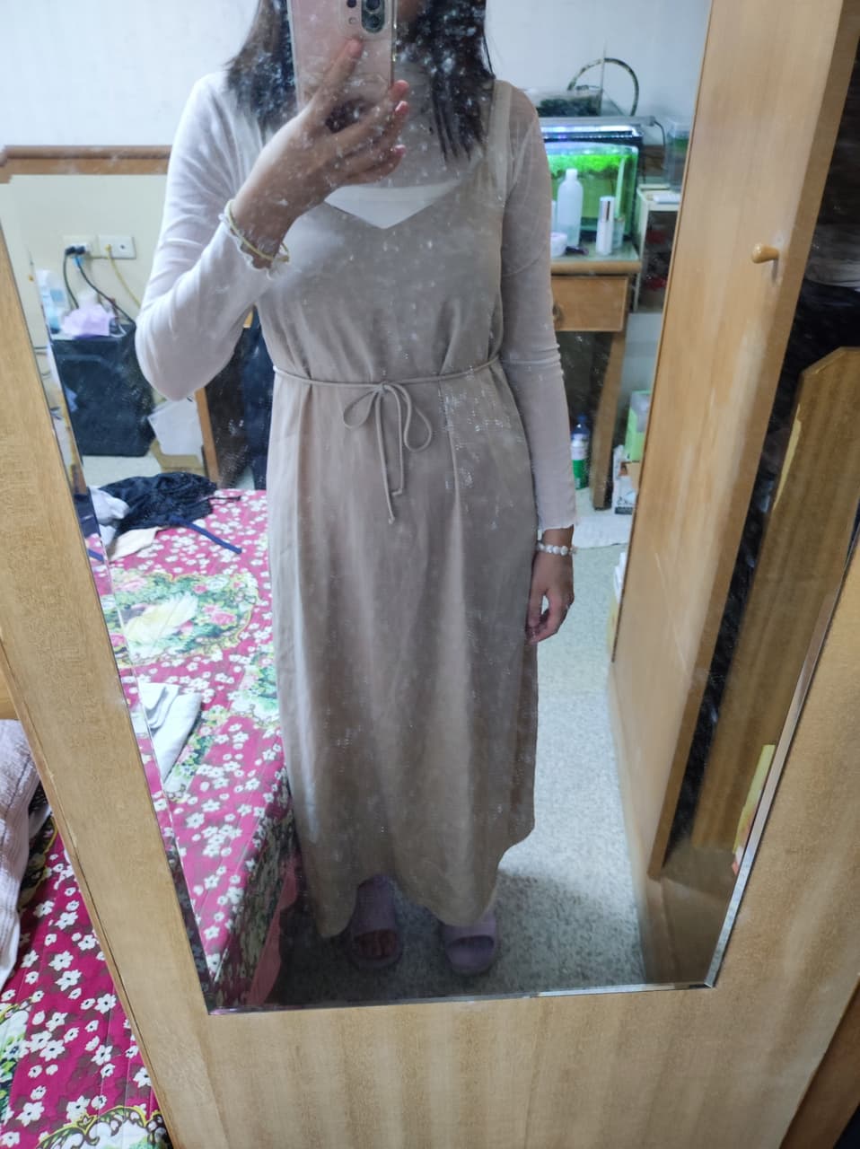 #我要賣 24.5V口靴、包包、套裝 - 二手交易板 | Dcard