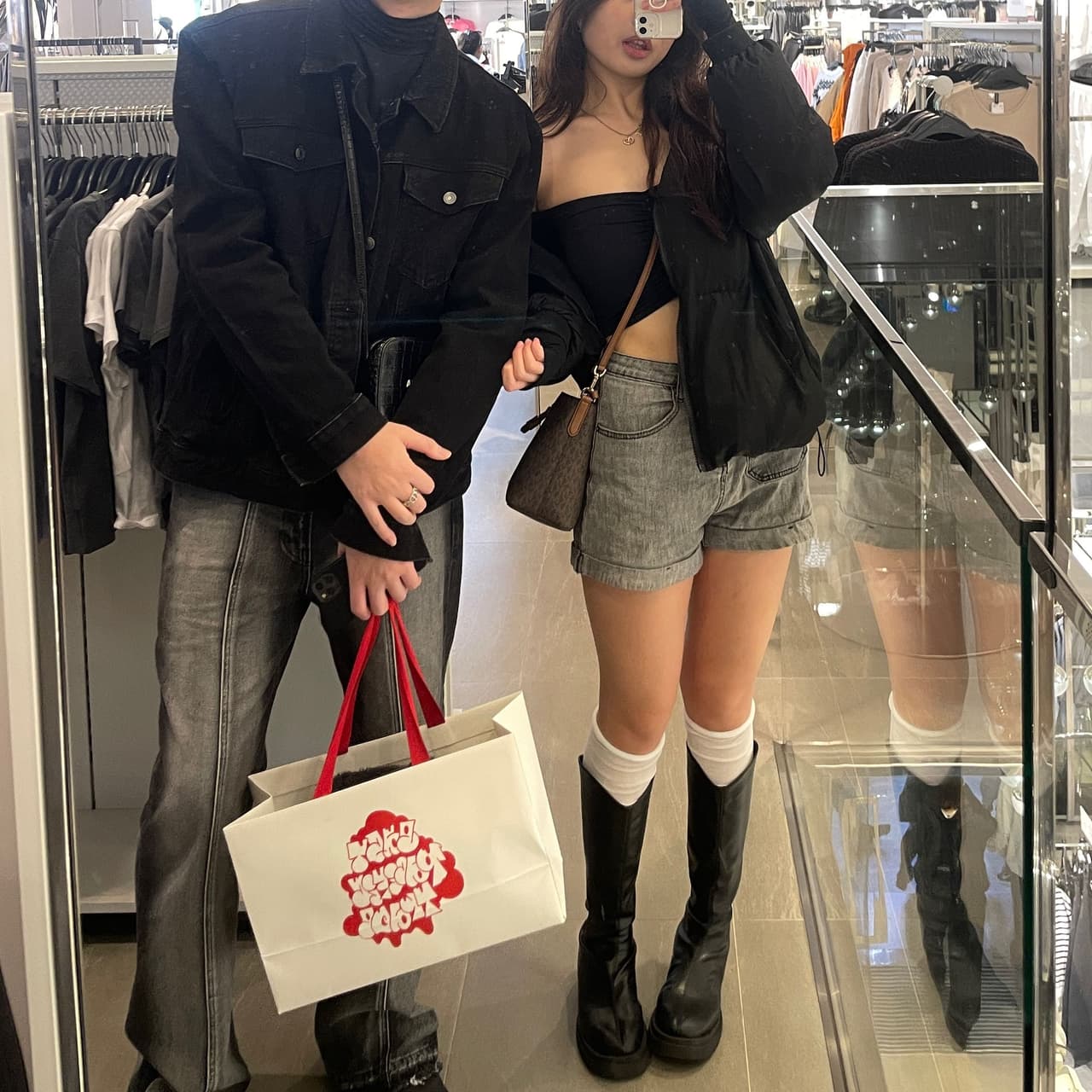 #分享 170Vi&188冬天情侶發熱衣暗黑系穿搭Look分享 - 穿搭板 | Dcard