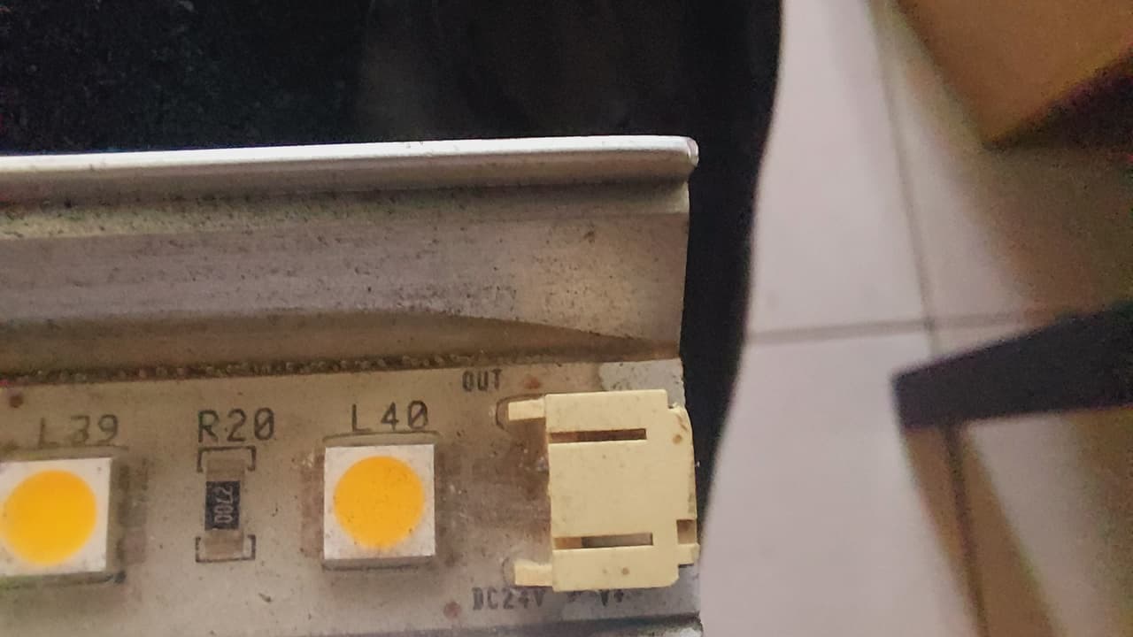 請求賜教LED燈電路配置 - 3C板 | Dcard