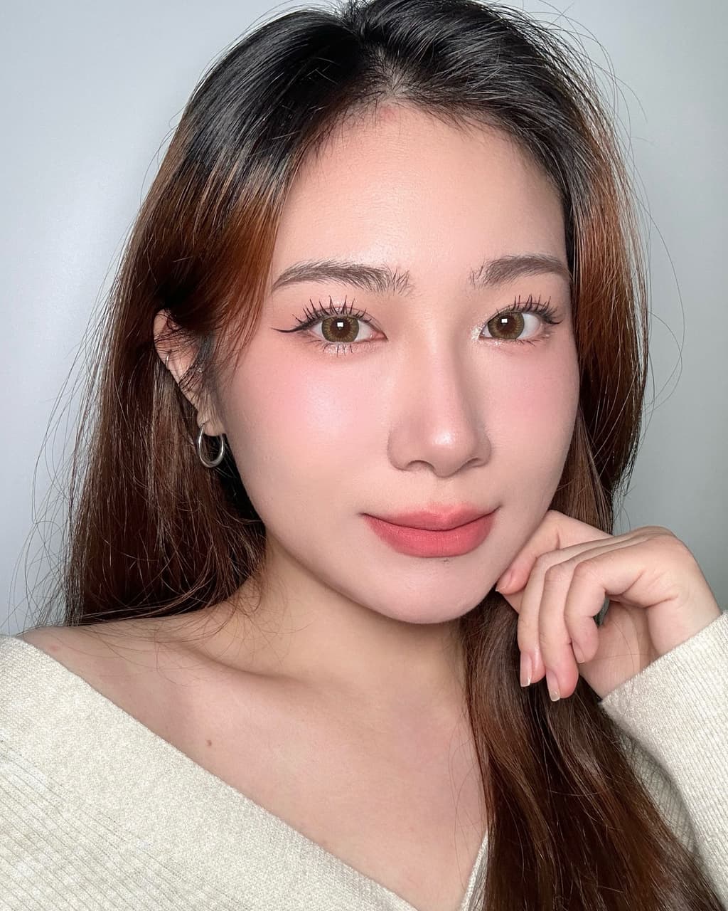 Deesse女神 電眼精靈🧚🏻‍♂️ 3款月拋全試色💗 - 摸你卡撐 (@vivi47) | Dcard