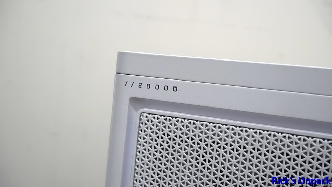 【開箱】朦朧美、散熱佳直立小機殼 | CORSAIR 2000D RGB AIRFLOW + CORSAIR SF850L開箱 - 3C板 | Dcard