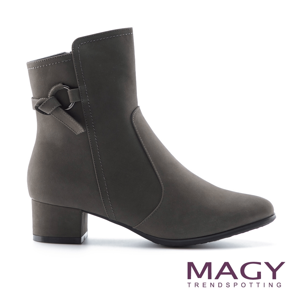 #我要賣 (售出)MAGY 真皮繫帶扭結釦粗跟 女 短靴 灰色 23號 - 二手交易板 | Dcard
