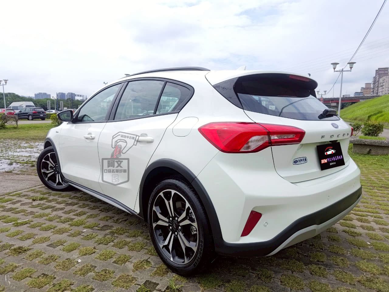 2021 FORD FOCUS ACTIVE 任性版 1.5 白(已售出) - 阿文口袋名單好車 (@wenyao1996) | Dcard