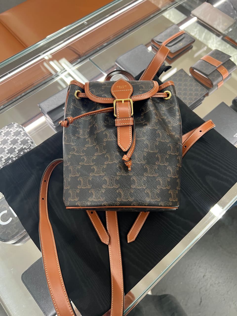 #開箱 Celine MINI FOLCO BACKPACK - 精品板 | Dcard