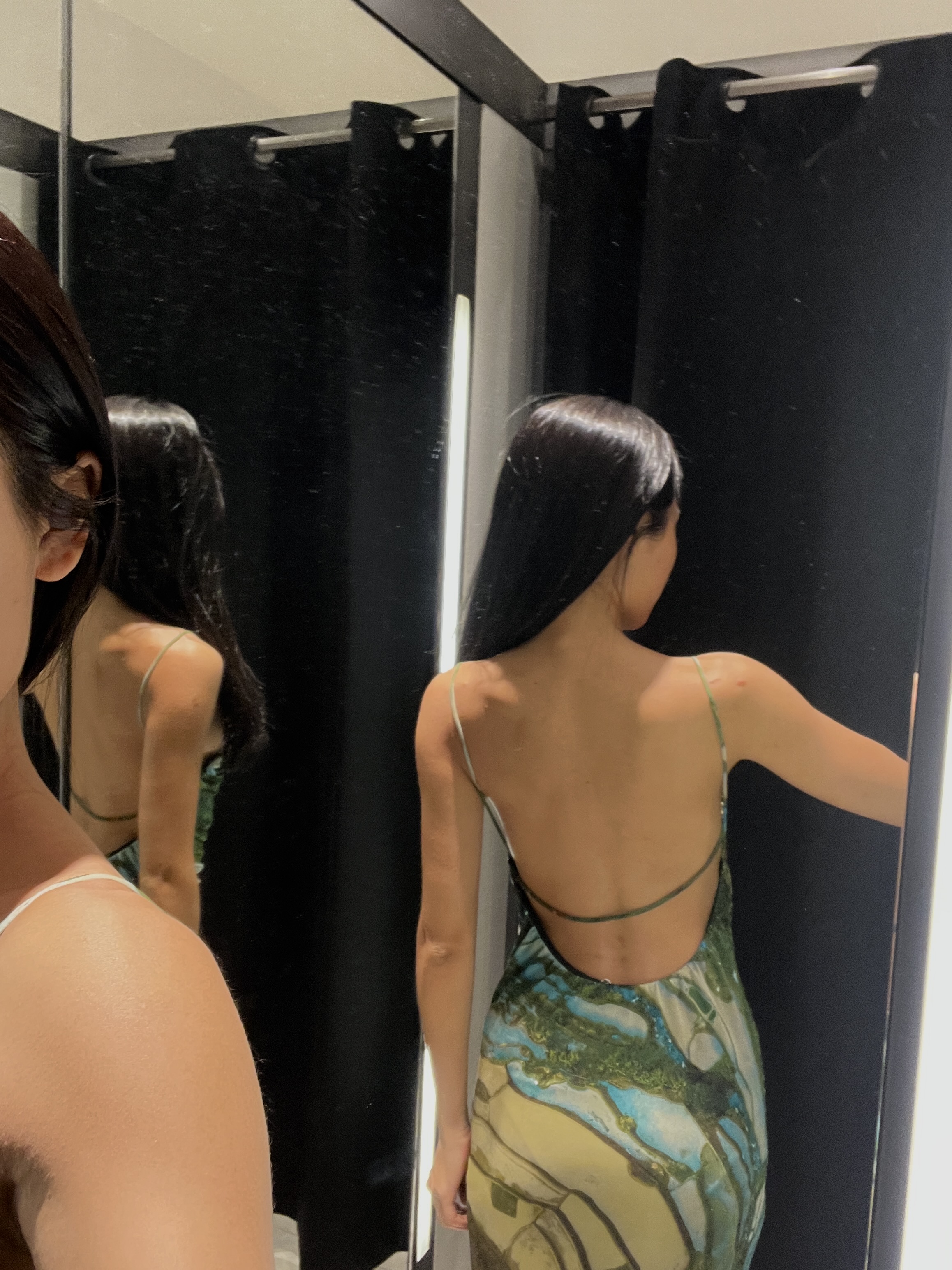 #分享 試衣間嘗試各種浮誇洋裝 part2 🤎 #人生自由式 - 穿搭板 | Dcard