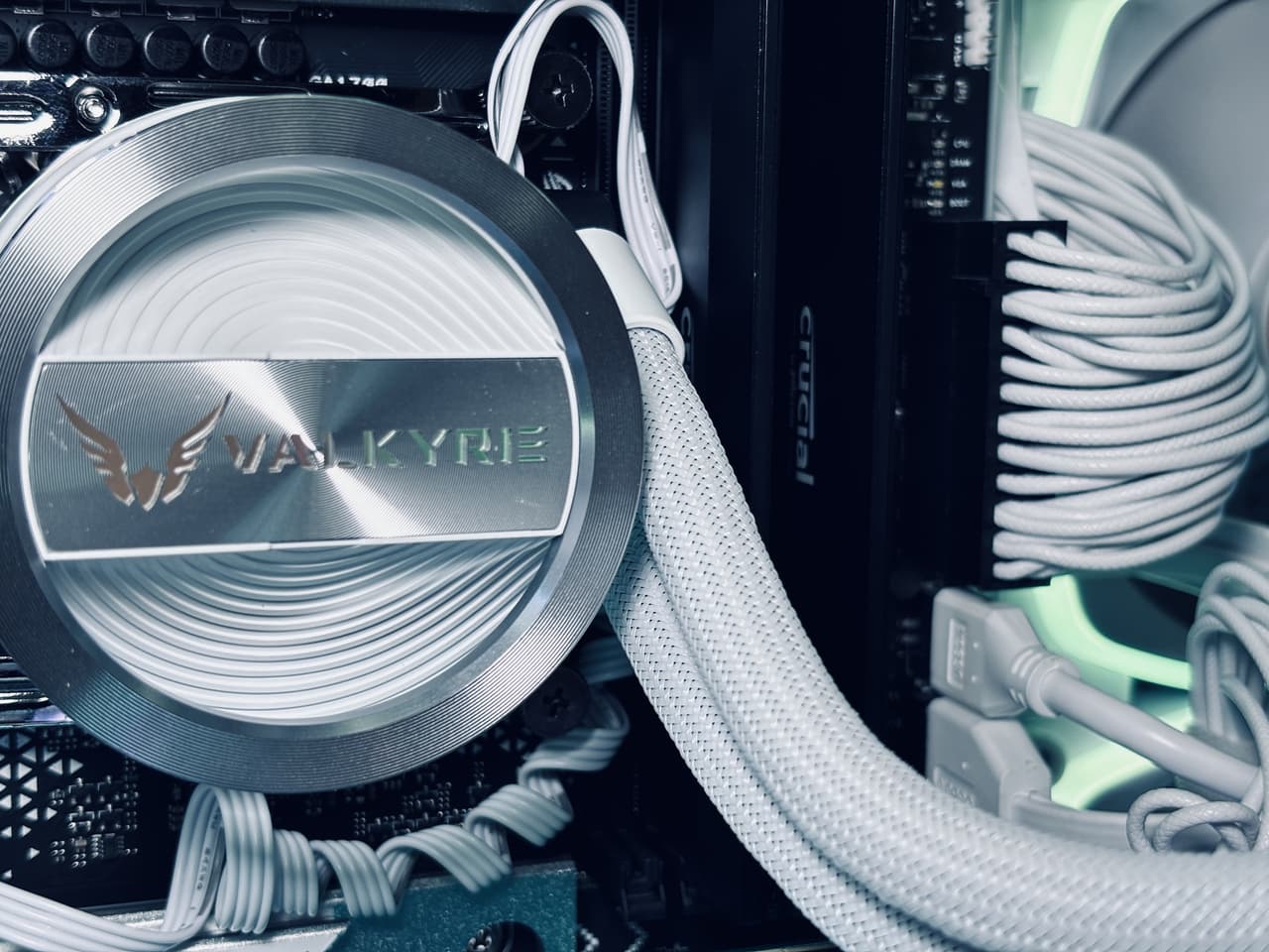 「換件外套，依然低調」 Micron Crucial PRO D5 6000 超頻版記憶體 #開箱 - 3C板 | Dcard