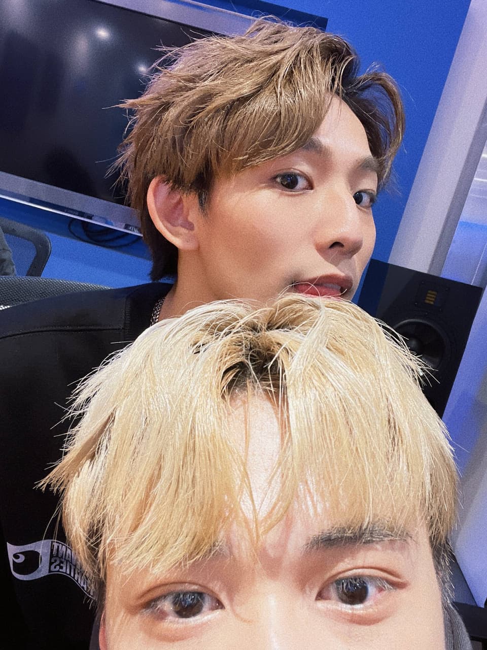 關於Ozone小編的手機裡都會有什麼照片🤫 - Ozone (@ozone_official) | Dcard