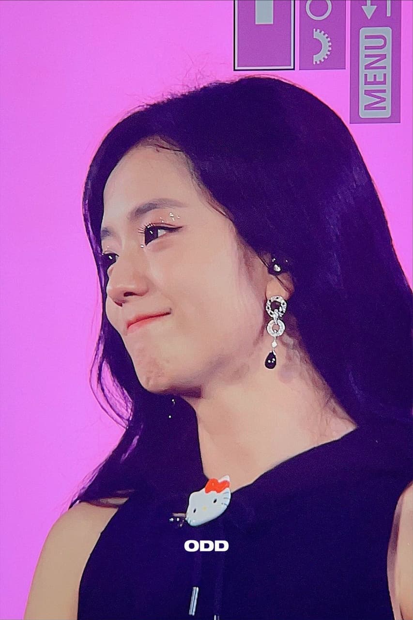#分享 Jisoo首爾最終場片段&圖片💗 - BLACKPINK板 | Dcard