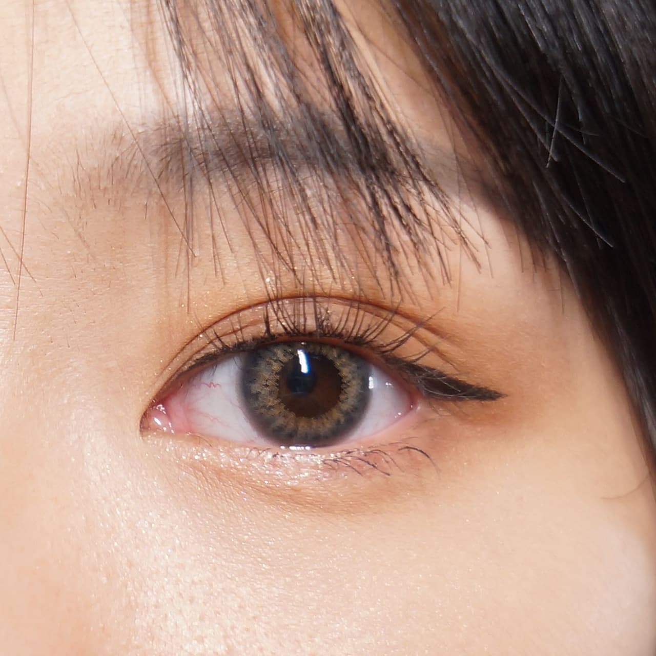 夏天眼裡唯一的光QUINLIVAN聖光系列💗 - Van (@van.vanmake) | Dcard