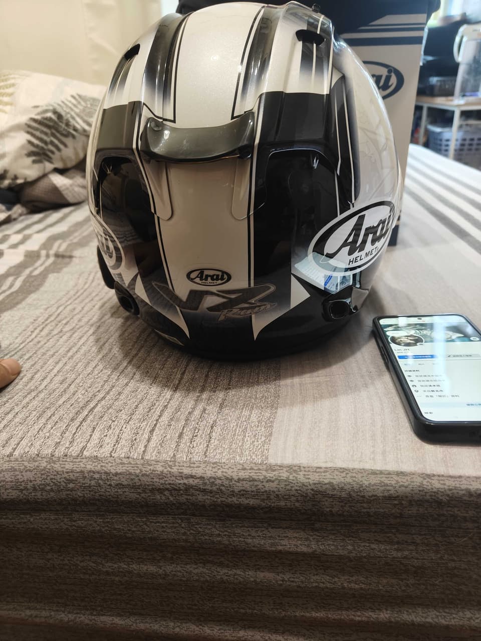 #我要賣 售Arai Vz-Ram白地圖 - 二手交易板 | Dcard