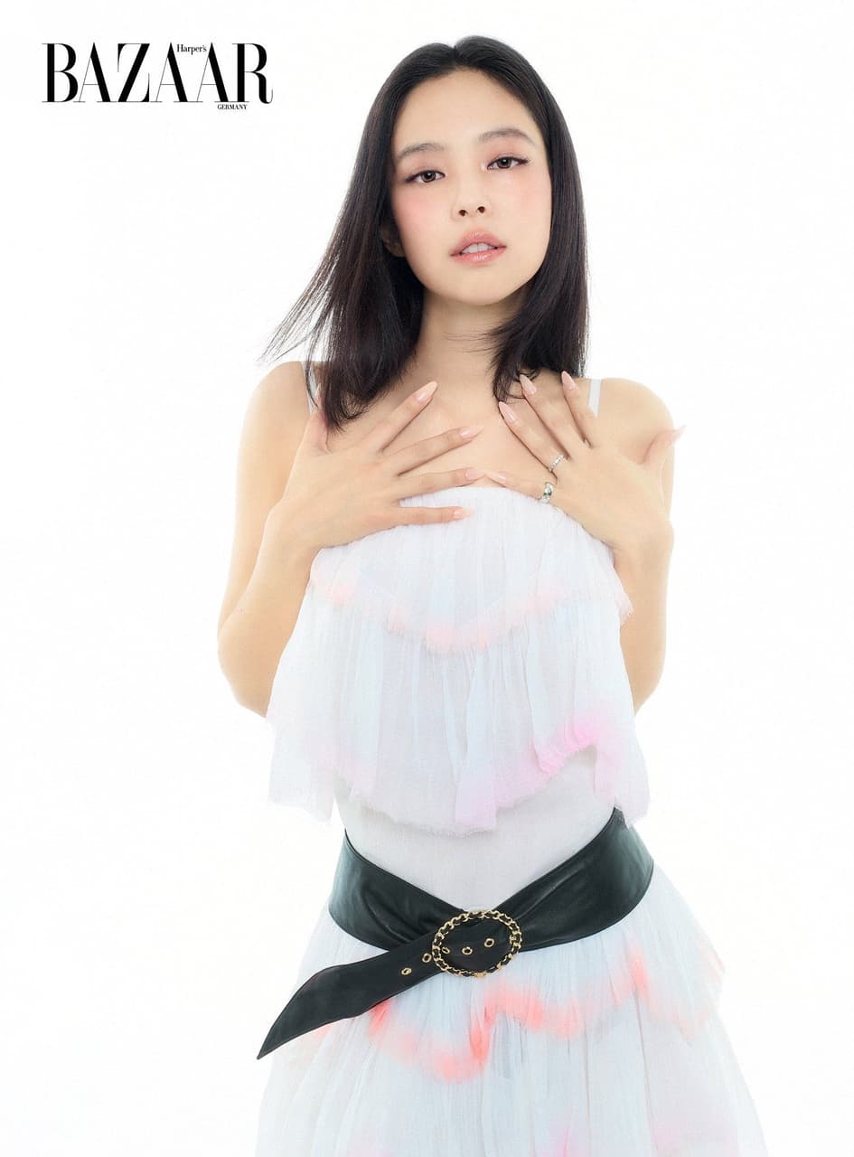 #分享 JENNIE登上德國《BAZAAR》5/6月刊封面 - BLACKPINK板 | Dcard