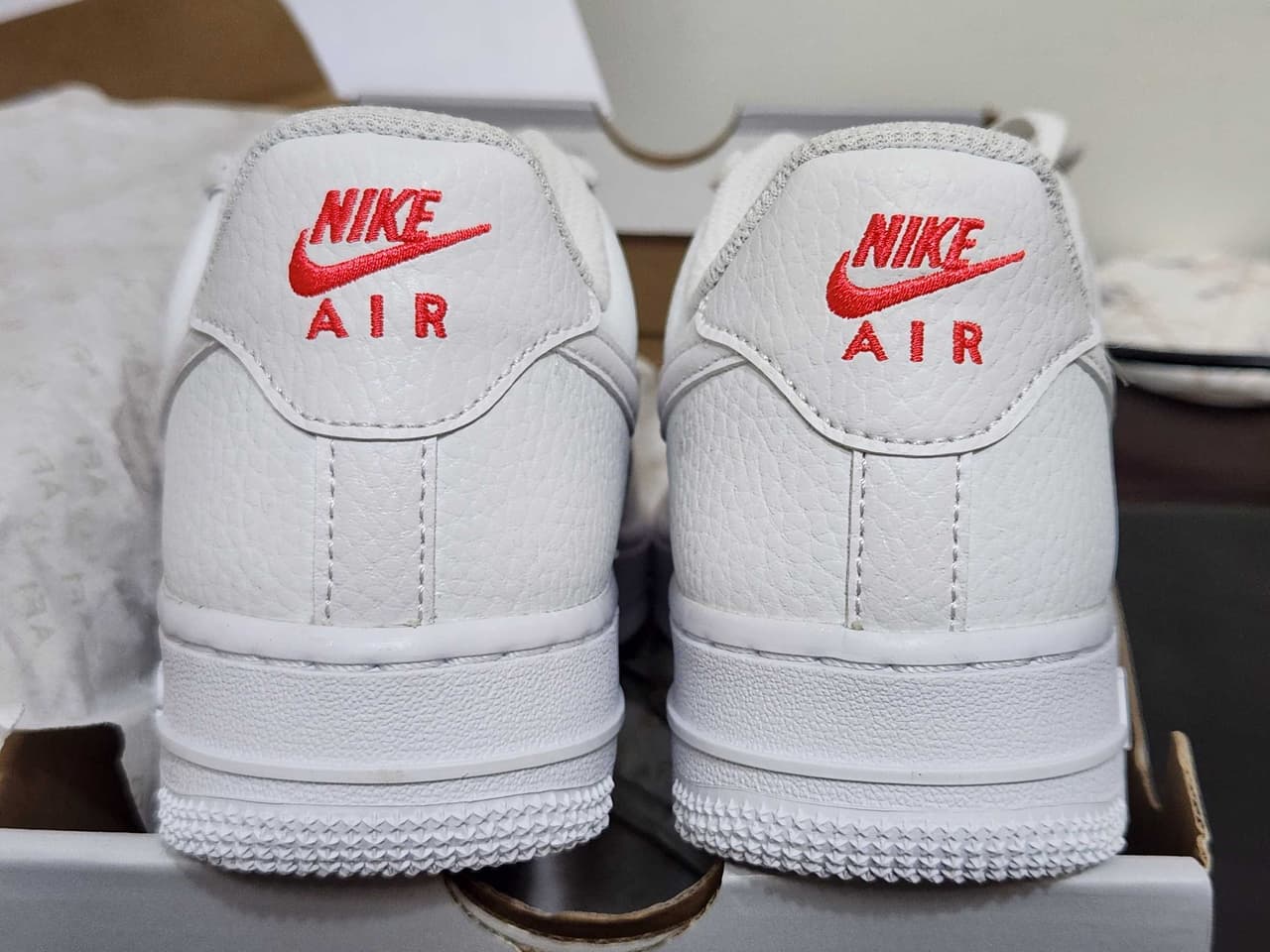 #詢問 yahoo跟momo跟PChome的鞋子一定是正貨嗎 - 網路購物板 | Dcard