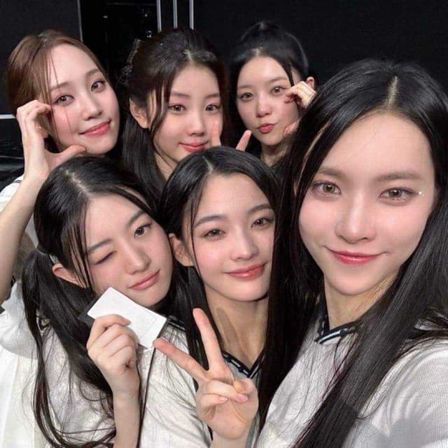 #情報 HYBE選秀《R U Next?》推出的女團I'LL-IT 宣布榮書退出，將以5人體制活動 - 追星板 | Dcard