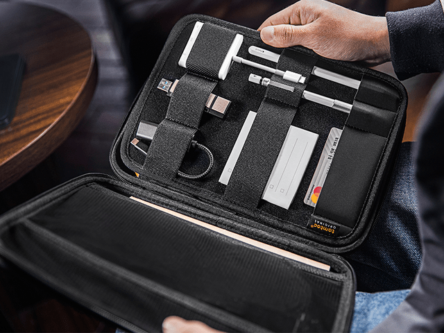 Tomtoc｜多功能平板硬殼收納包 - 3C板 | Dcard