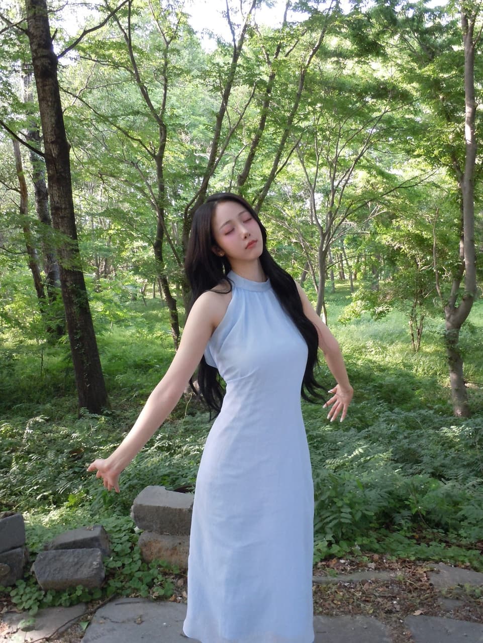 #更新 250708 SinB IG 貼文更新 - GFRIEND板 | Dcard