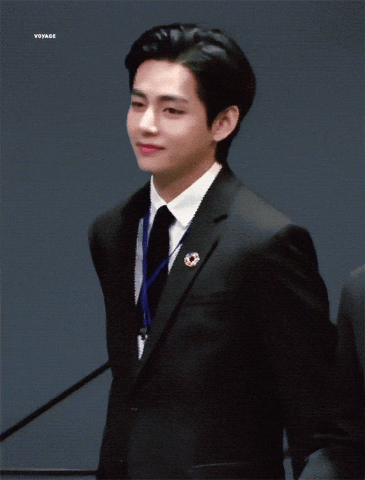 #分享 #𝘁𝗵𝗲𝗾𝗼𝗼熱門 認知到防彈𝗩長得超級無敵帥的那天 - BTS板 | Dcard