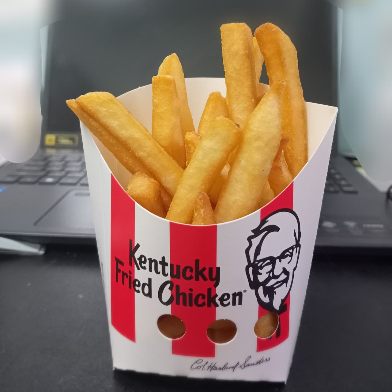 KFC黃金魚子海陸Q蝦堡 #我來開箱 - 美食板 | Dcard