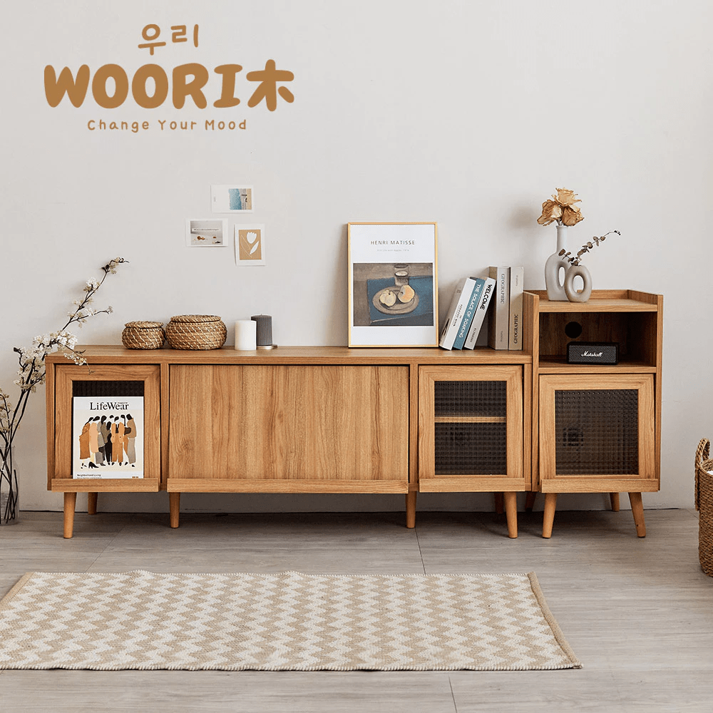 【2025電視櫃推薦】5款PTT/Dcard人氣視聽櫃：實木、RICHOME、復古風、高CP值選購全攻略！ - 炸蝦 (@vine666) | Dcard