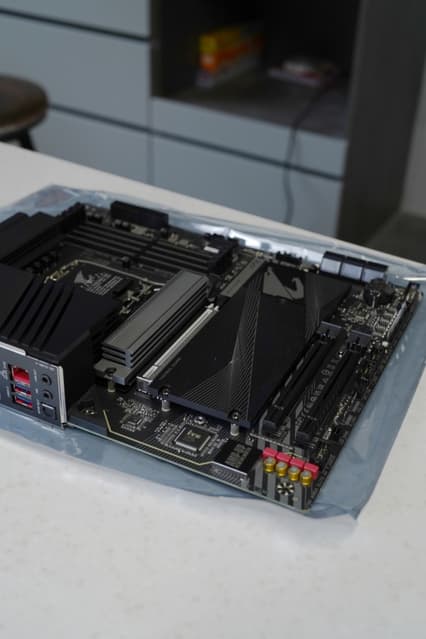 #開箱 13代i7+Z790+6900XT AORUS全家桶 - 3C板 | Dcard