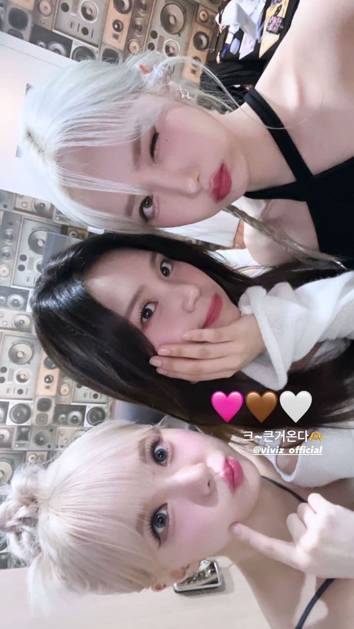 #行程 230908 VIVIZ - MU:CON 2023 SHOWCASE DAY 1 - GFRIEND板 | Dcard