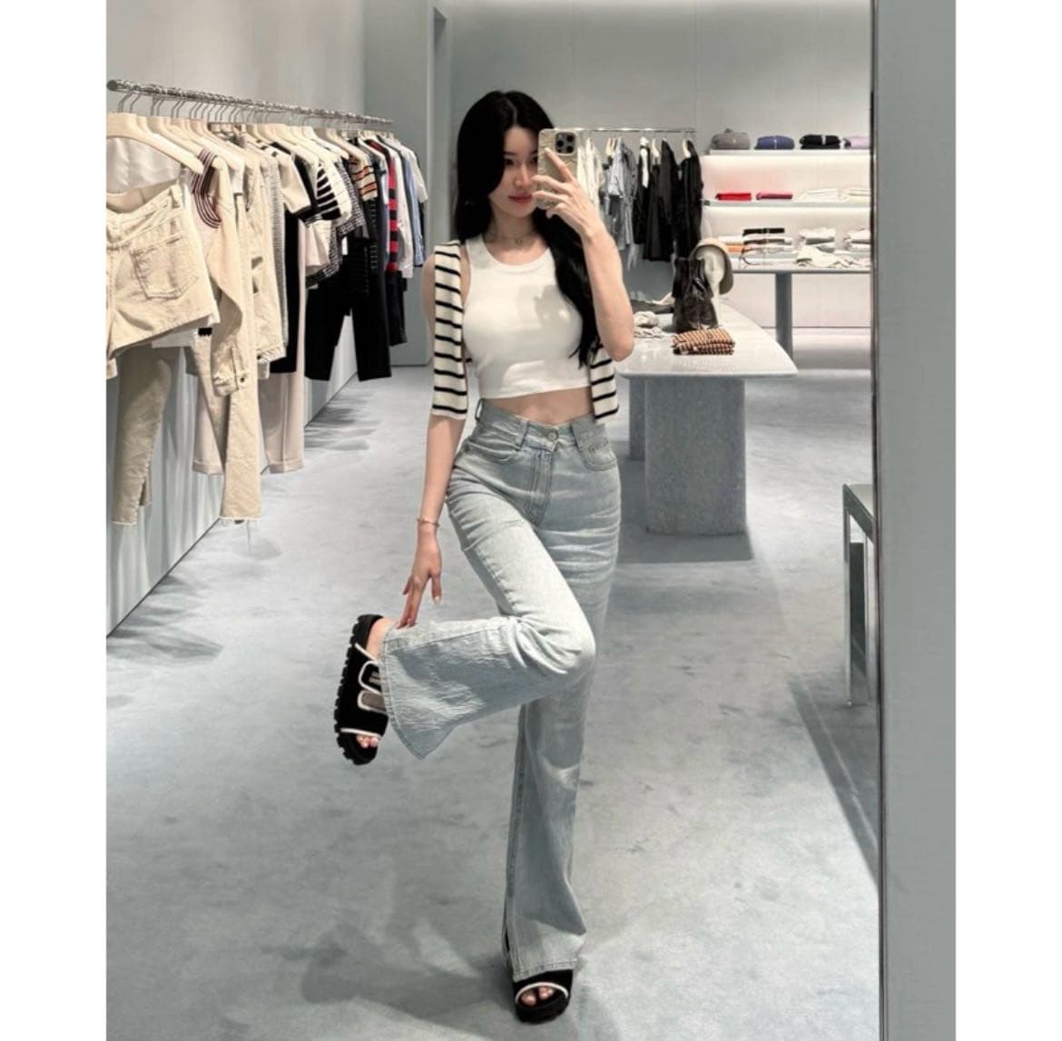5款露肚上衣推薦~拉長比例 更顯腿長 ️低調大方 展現自我風格😎 - 三年五班守日人 (@a9509357) | Dcard