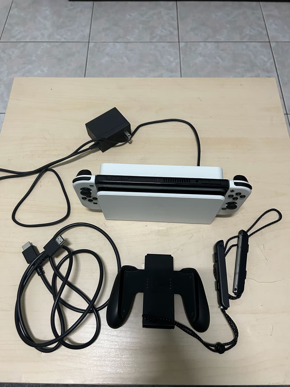 #我要賣 （已售出）#售 Switch OLED - 二手交易板 | Dcard