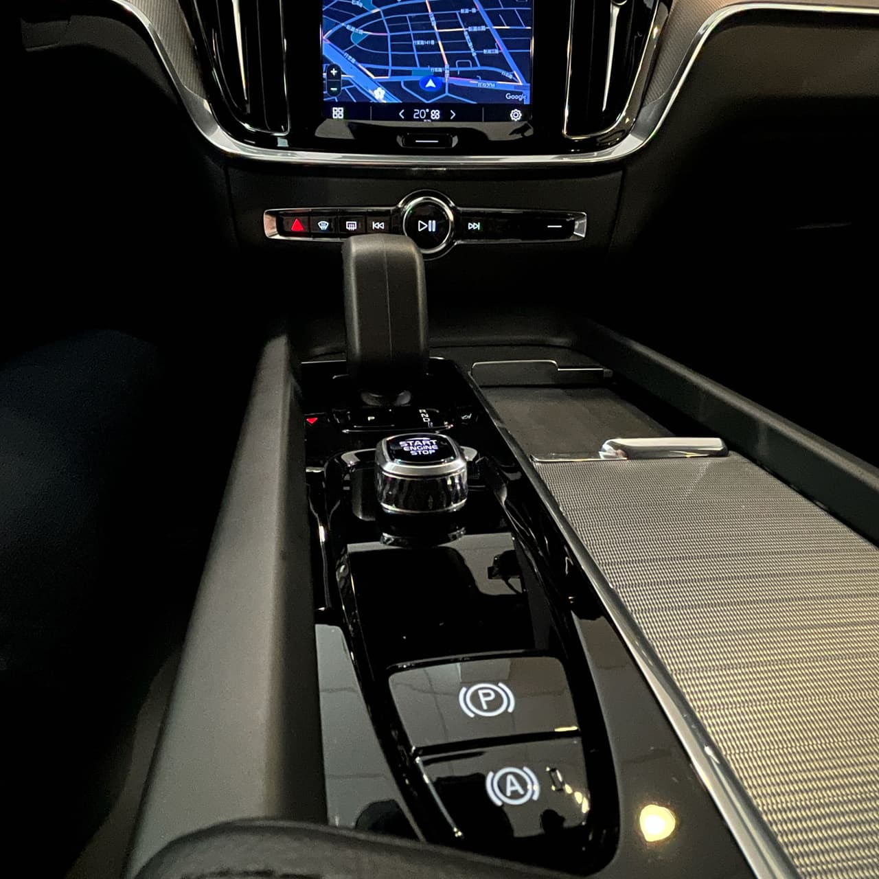 分享 V60 B4 - 汽車板 | Dcard