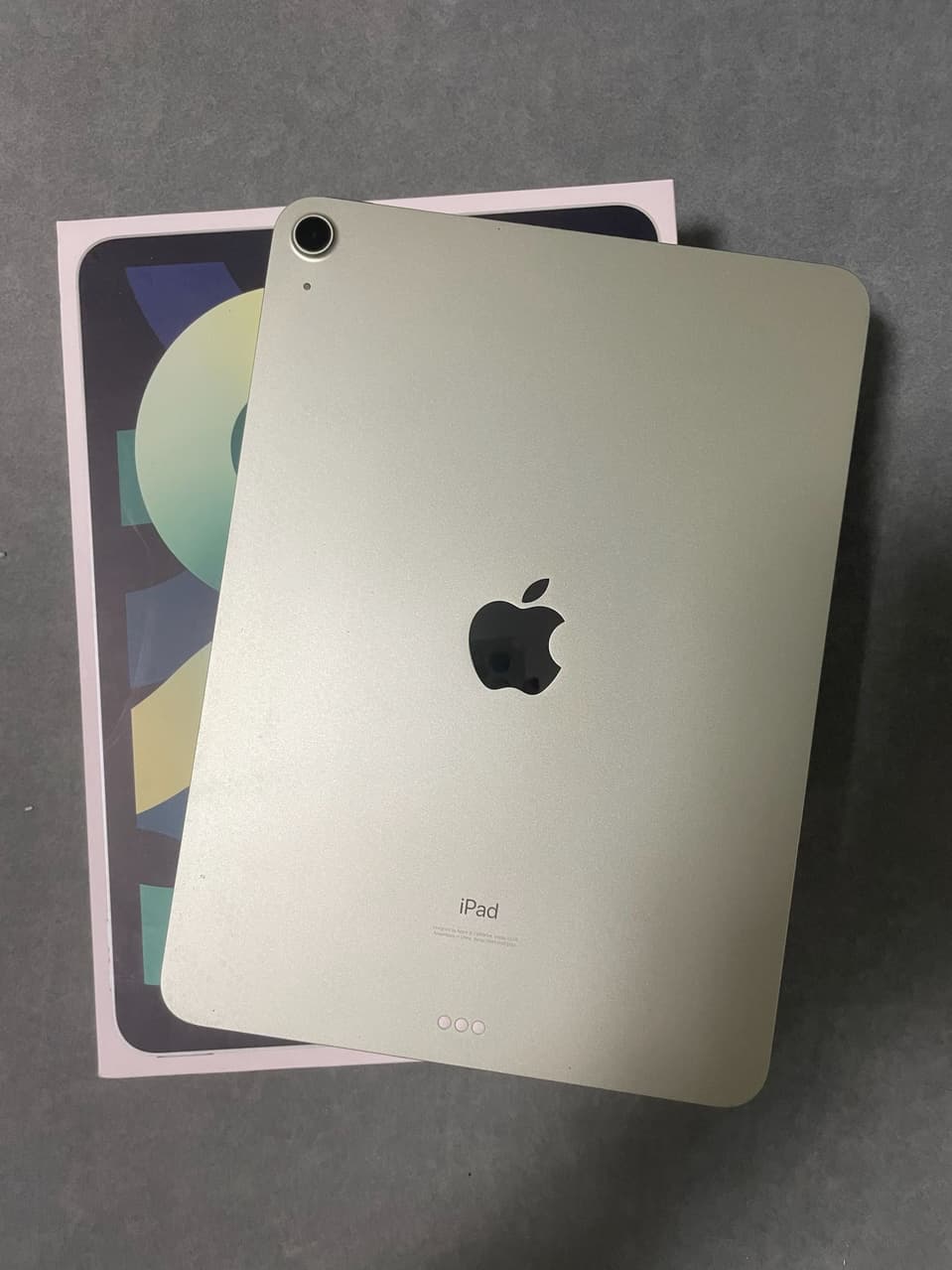 #我要賣 #我要賣 ipad air4 64G - 二手交易板 | Dcard