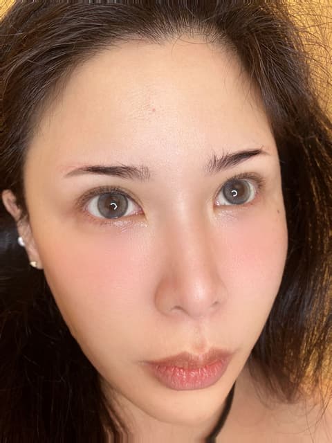 帝康超雷新品-Jessica監製代言的Mizmi系列-女王少女心、後花園夕陽 - 隱形眼鏡板 | Dcard