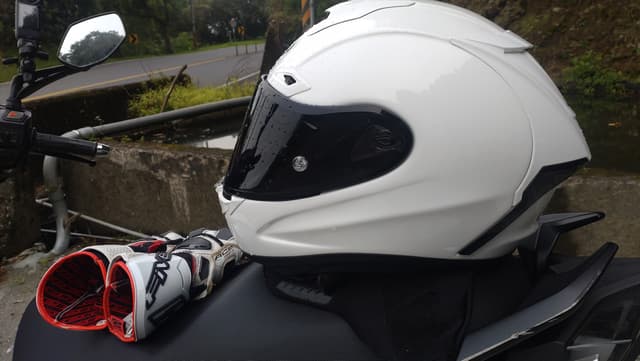 #人身部品 OGK F17 開箱 & 比較 - 重機板 | Dcard